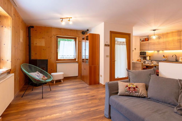 Schöne Wohnung Für 6 Gäste Mit  W-lan, Tv, Innenhof Und Haustiere Erlaubt - Alta Badia