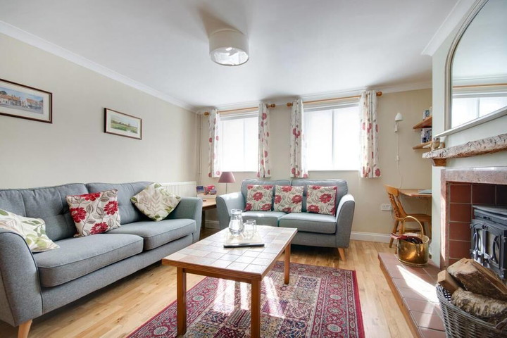 2 Bed In Holt (Oc-1449) - Holt