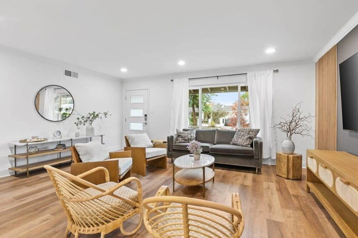 Marbella Lane - Modern 3broasis In Siliconvalley - Sunnyvale, CA