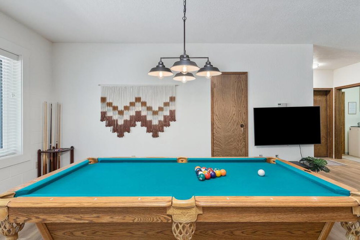 The Happy Camper! Sleeps 10, Game Room And Bbq - Shaver Lake, CA