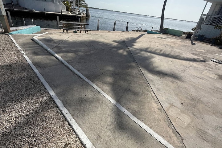 Waterfront Rv Lot In Venture Out Cudjoe Key, Fl Minutes To Blue Water & Key West - Caraïbes