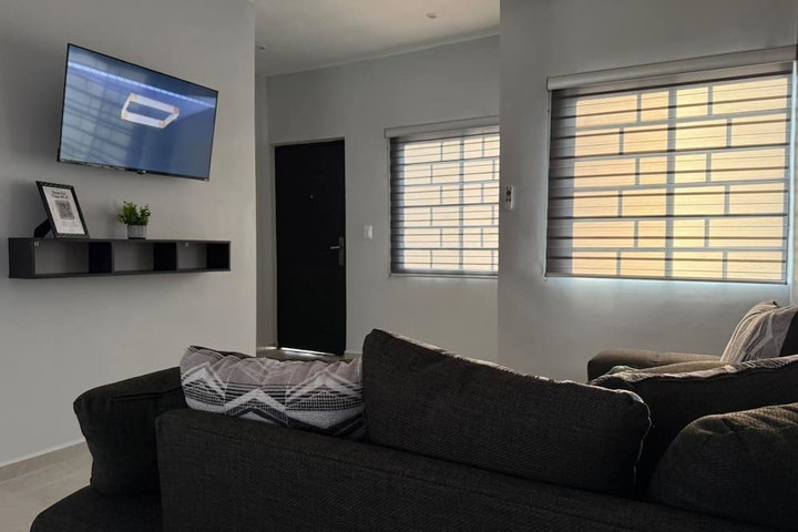 Casa La Amistad. Comfortable Home With 3 Bedrooms And 2.5 Baths - Saltillo