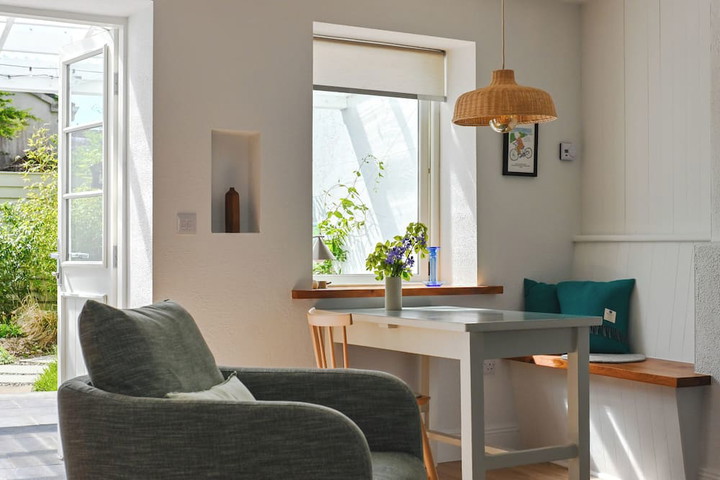 Stylish 1-bedroom House In Westport Perfect For A Relaxing Getaway - Westport, Ireland