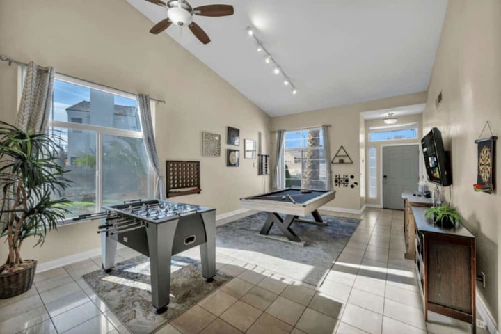 Swim, Play, Cook | Las Vegas Getaway - Las Vegas, NV