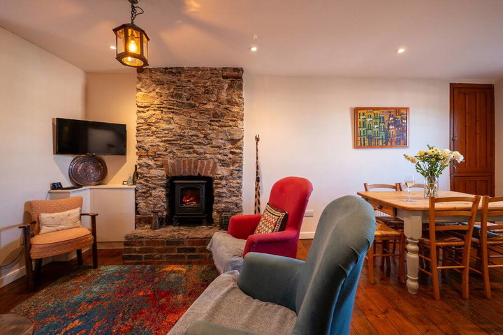 Historic Dartmouth Cottage With Parking And Views - Dartmouth
