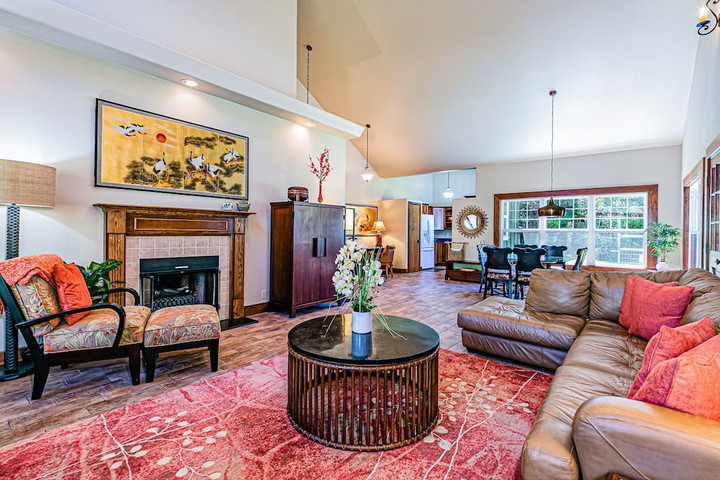 Dancing Volcano Estate - Sleeps 8 Near Hawaii Volcanoes National Park - Volcano, HI