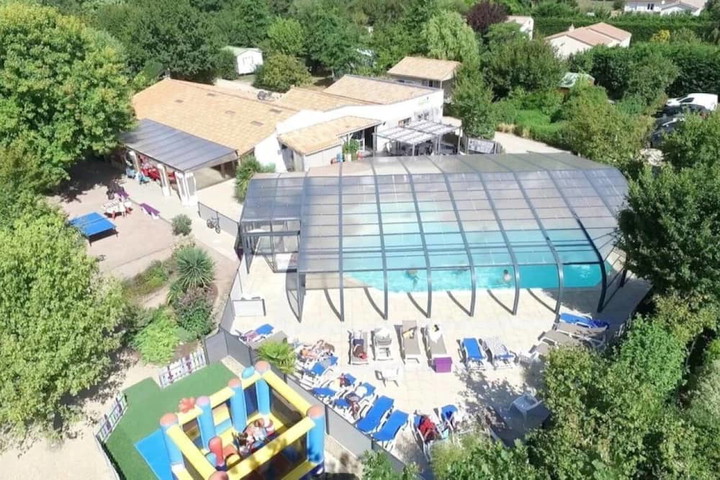 Zecamping 4 éToiles Piscine Couverte Pet Friendly Sauna Locatif Tv - Challans