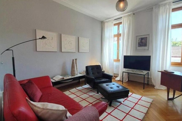 Modern Wohnen Mit Altbauflair  Apartments By Dasbreitehotel In Basel - Lörrach