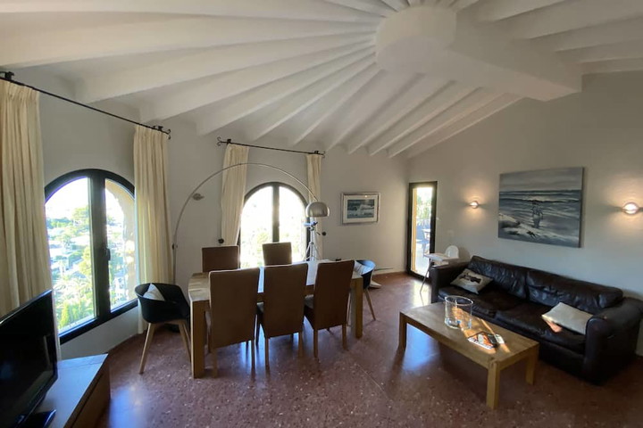 Villa Bonita Y Encantadora Con Vistas Al Mar Y La Montaña - Benisa