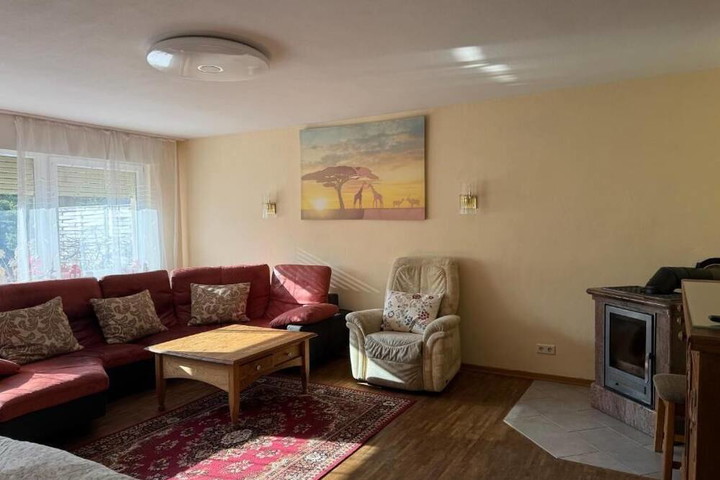 Large Apartment For Fitters In Troisdorf | 100 Sqm | Up To 5 Pers. | Garden | Parking Lot - Bonn