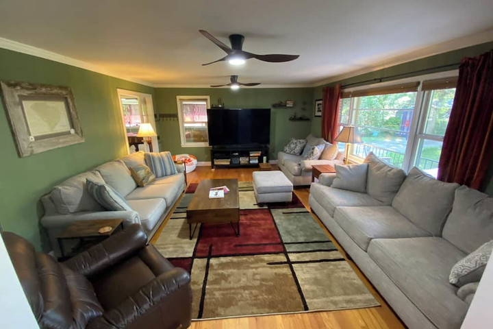 Highland Hideaway 3bd-2bth, Gameday Stadium-walkable, 82"tv/pool Table/firepit - Clemson