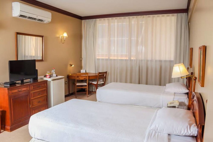 Downtown Relaxing Stay | Spa, Gym & Pool Access | Near Attractions & Dining - Asuncion