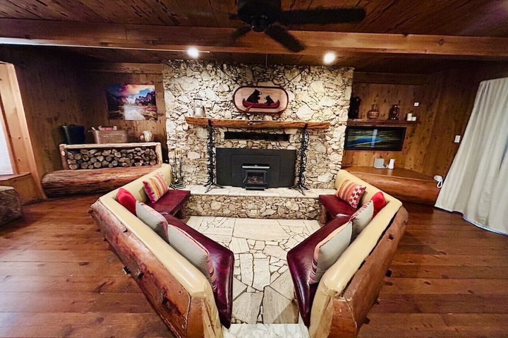 Tripp`s Landing - Pet Friendly - Sleeps 10 - Bass Lake, CA