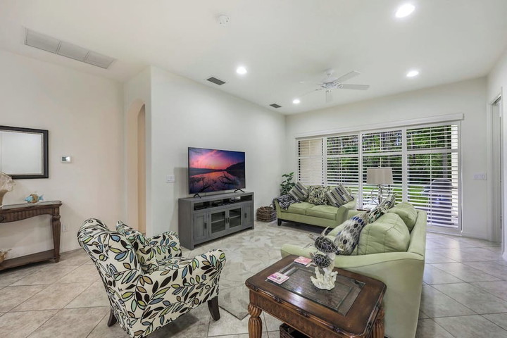 Paseo - William Raveis Rentals - Fort Myers, FL