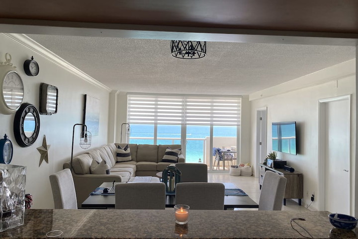 Oceanfront Condo On Millionaire's Row In Miami Beach - Miami Beach, FL