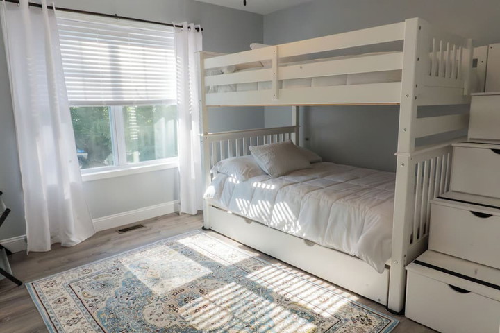 Sparrows Nest   Luxurious Newly Built Home Overlooking Woods And Mountains. - Charleston, WV