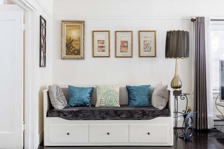 Labor Day Stay == Quiet, Cozy, Classy Apartment - Stockton, CA