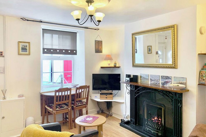 2 Bedroom Accommodation In Conwy - Conwy