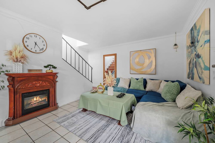 Entire Private House W/ 4br 2bath, Garage, Gated Yard, Near Sd Gaslamp, Downtown - San Diego, CA
