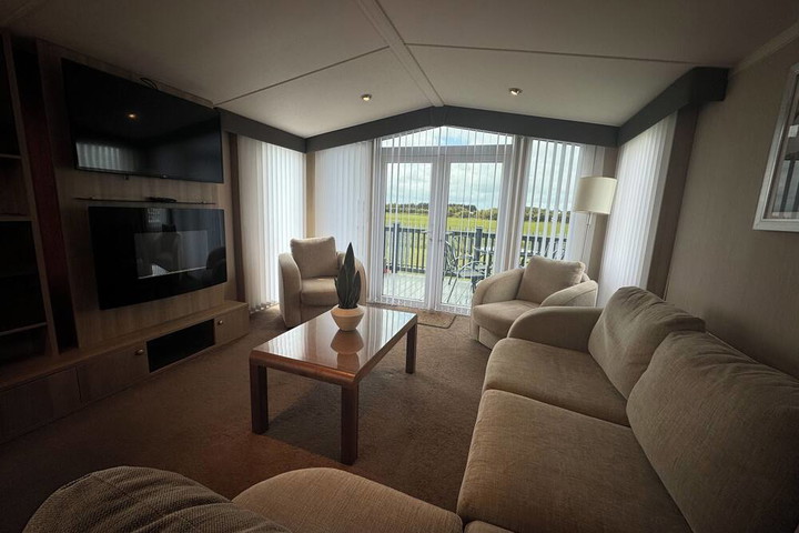 Millfield Holiday Park - The Diamond K8 - Ingoldmells