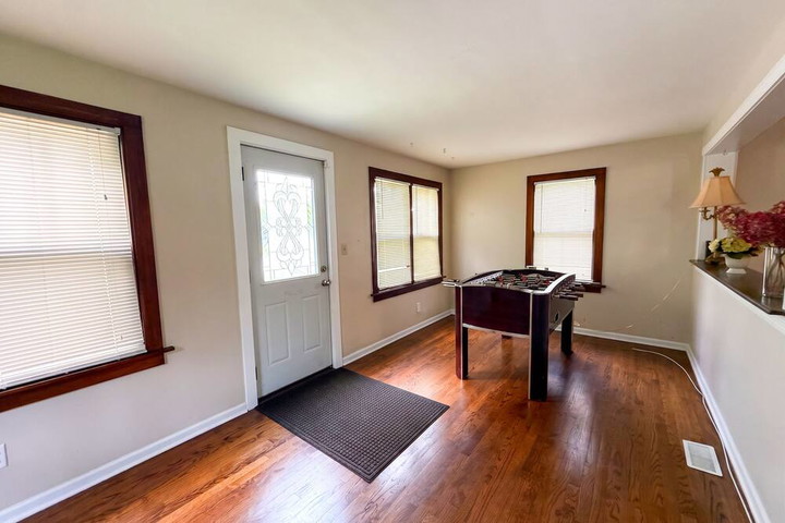 New Humble Home! - Near Six Flags & Naval Base!! - North Chicago, IL