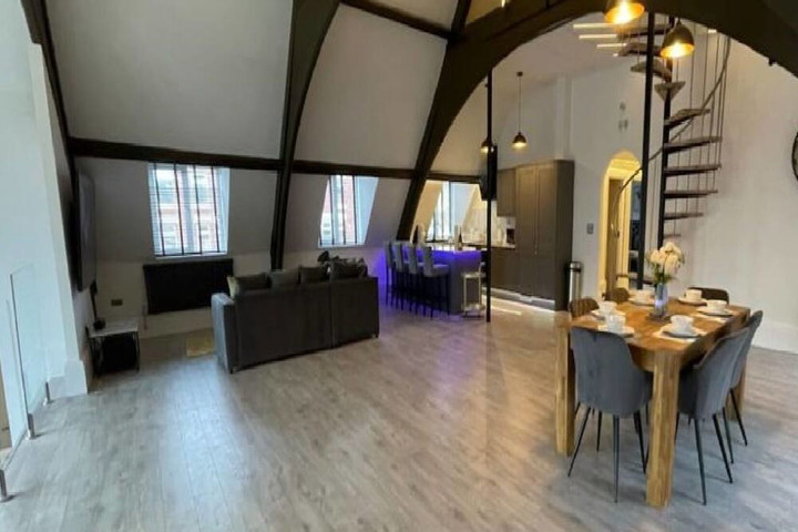 Church Deluxe Apartment With 3 Bedrooms - Blackpool