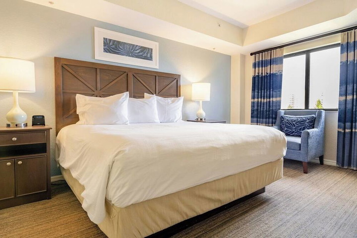 Pompano Beach | Island Vibe Retreat | Pool + Beach | 2br - Pompano Beach, FL