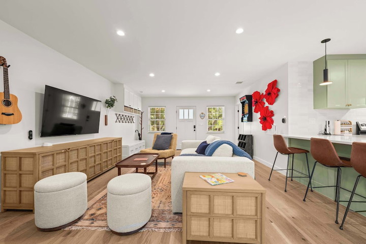 Cozy Chic House Pet-friendly  Sleeps 12 - Georgetown, TX