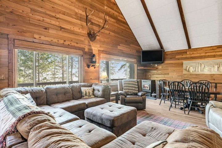 Secluded Garden Valley Cabin With Deck & Views! - Garden Valley, ID