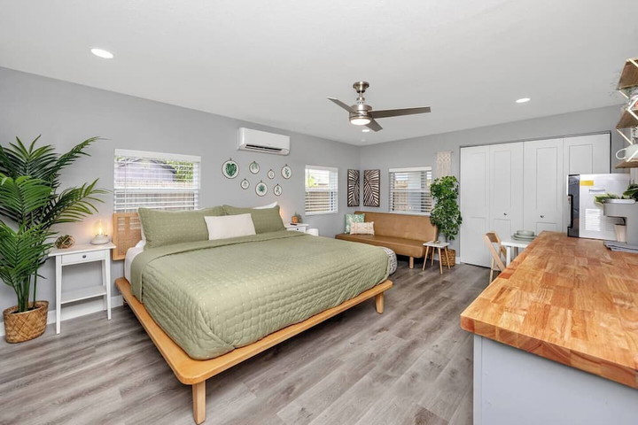 Largo Palms Suite By Indian Rocks Beach - Clearwater, FL