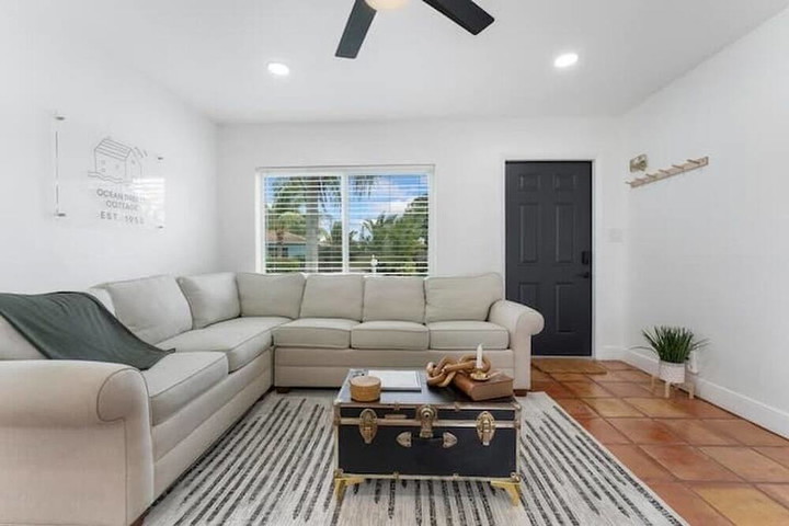 Ocean Breeze Cottage: Private Oasis Near Boynton Beach & Delray Beach. - Palm Beach