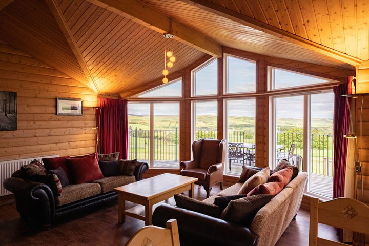 5 Star Award Winning -The Lamont  Your Luxury Getaway With Hot Tub Near Edinburgh - East Lothian Council