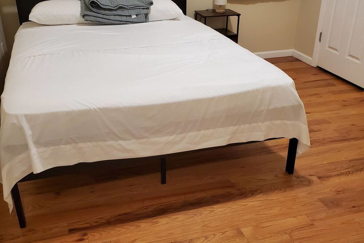 Beautiful Cozy 2-bedroom Apartment In Linden With Ac - Staten Island