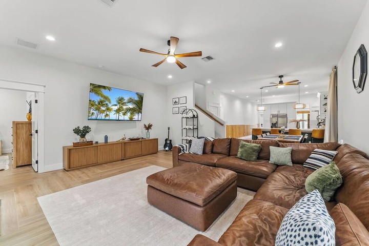 Peacock Palace*brand New*heat/chill Pool*golf*gym* - Stuart, FL