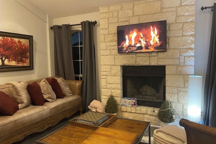 Stillhouse Lake Fishing Retreat -Cedar Creek Ranch, 10 Acres + Boat Parking - Killeen, TX