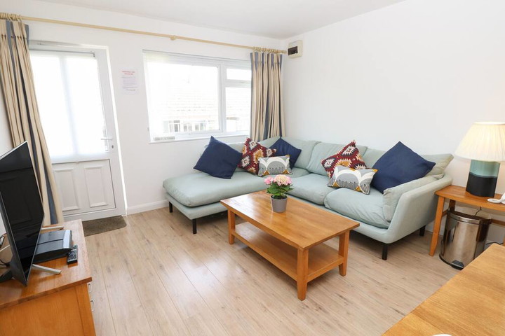 8 Munday Cottages, Country Holiday Cottage, With A Garden In Yarmouth - Lymington