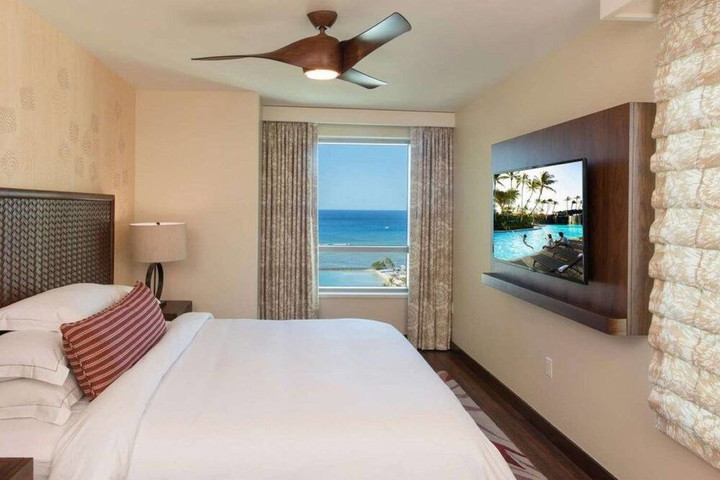 Waikiki | Oceanview Luxe Stay | Resort Pool & Beach - O‘ahu, HI