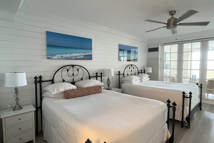 Ocean Front Suite At A Beautiful Resort Right On The Sand!! - Fort Lauderdale