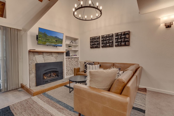 Great Escape: 3  Br, 2  Ba Townhouse In Carnelian Bay, Sleeps 8 - Tahoe City, CA