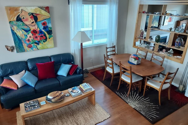Wine Country Suburban Retreatminutes To Town, Wineries, And The Coast! - Santa Rosa, CA