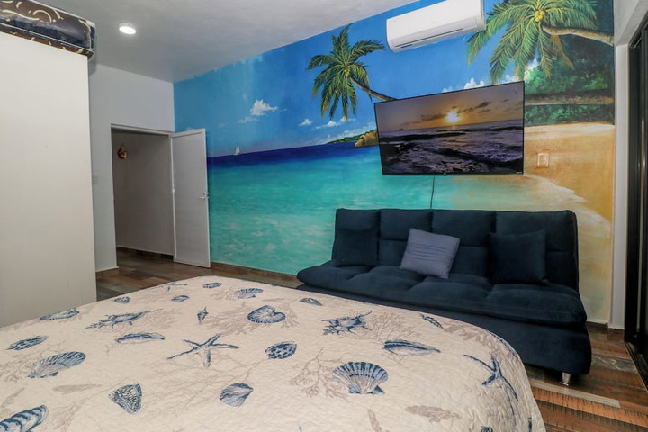 One Bedroom. Outdoor Pool, Outdoor Grill, Mezzanine Floor. Kids Welcome - Cozumel