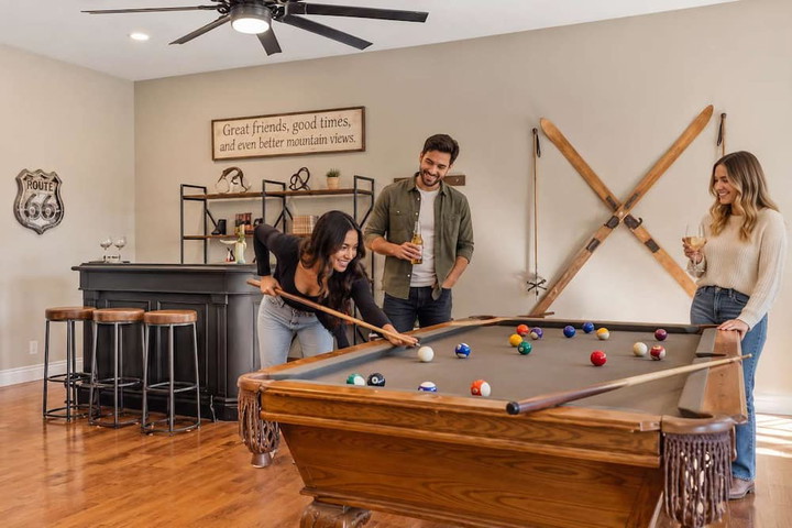 New Cabin | Pool Table | Golf Course | Ev Charger! - Flagstaff, AZ