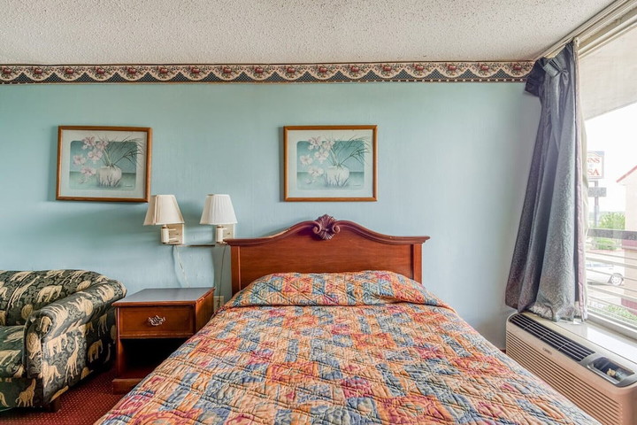 Hotel Oyo Jackson North I-55 | Cama King - Jackson, MS