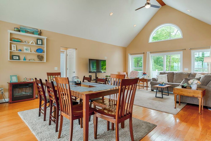 Rapalee Retreat - Wine And Lake Lovers Take Notice! - Finger Lakes, NY