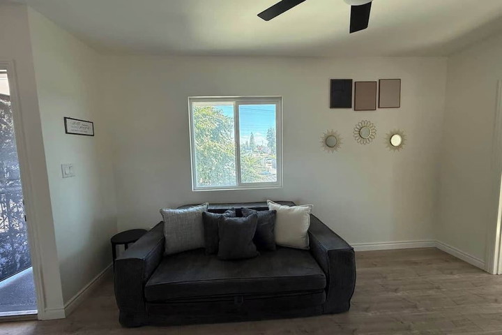 Cozy Home Minutes To Beach Cities! - Norwalk, CA