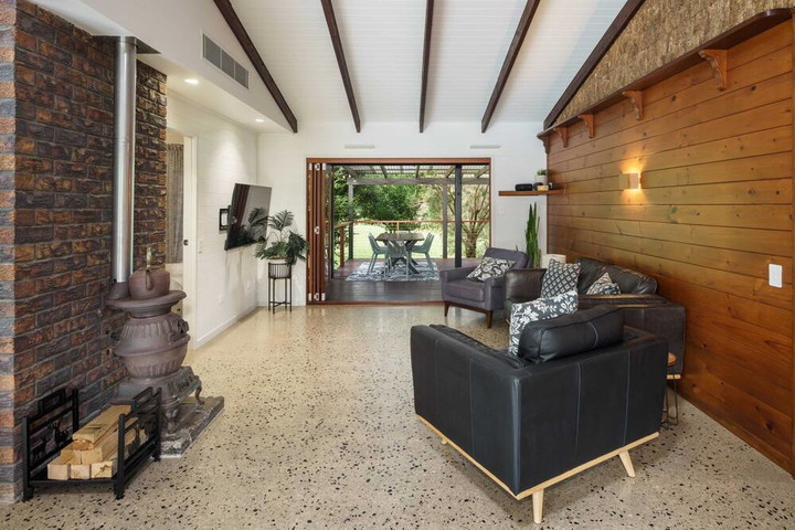 The Hideaway - Chic Farmhouse, 15min To Beaches - Nambour