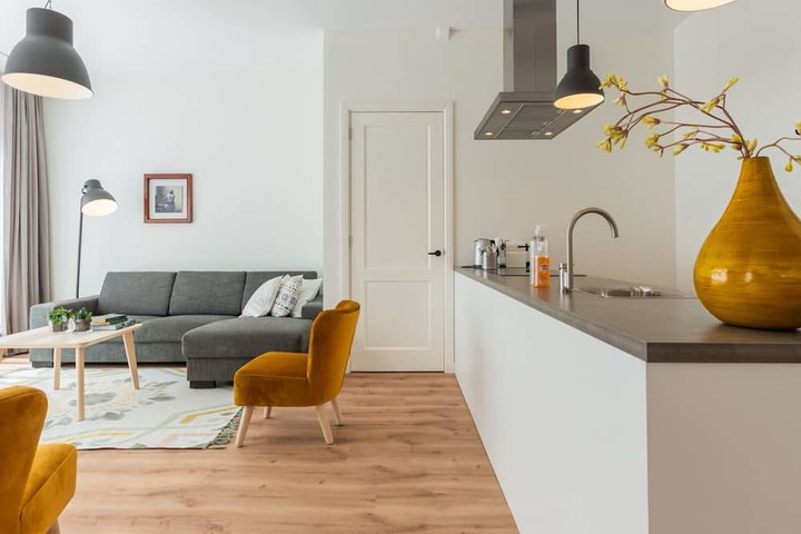 L'ancien Magasin: Un Appartement Entièrement Rénové Au Centre De Leiden - Leyde