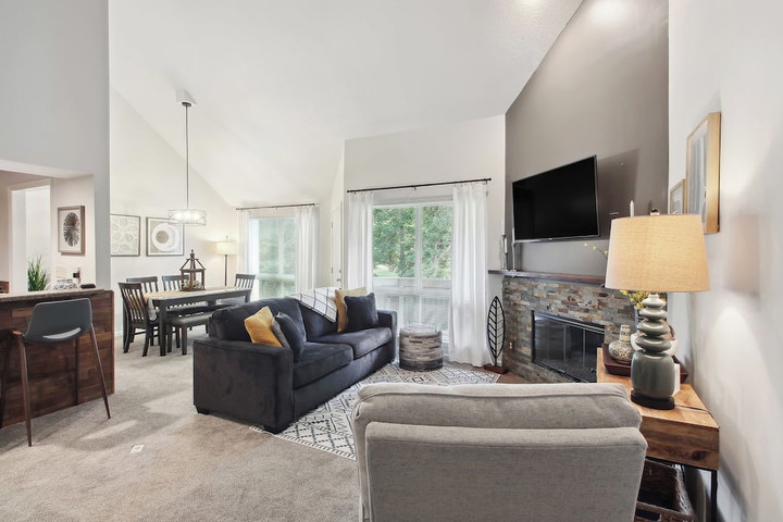 Overland Park Condo, Close To Lakes & Parks! - Kansas (State)