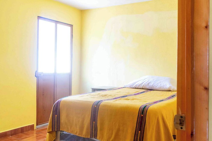 Amplio Apartamento Familiar Con Vistas A Las Montañas En Panajachel - Panajachel