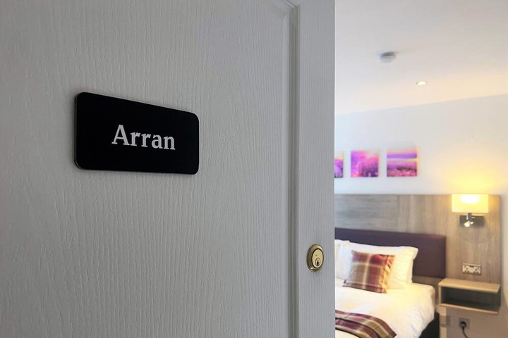Fyne Rooms - Arran Superior King - Bed & Breakfast - Tighnabruaich